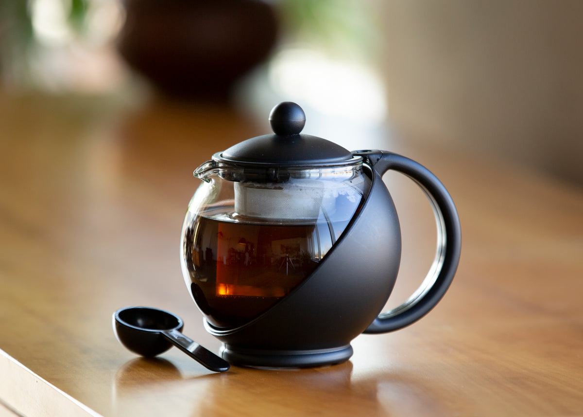 Service Ideas Tea Ball Tea Pot, 20 oz, Glass/Black Plastic ...
